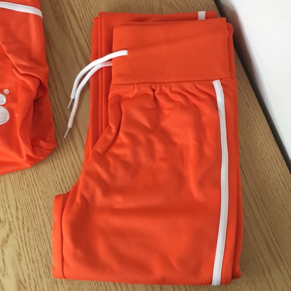 Hooters | Pants & Jumpsuits | New Rare Vintage Hooters Girl Uniform ...